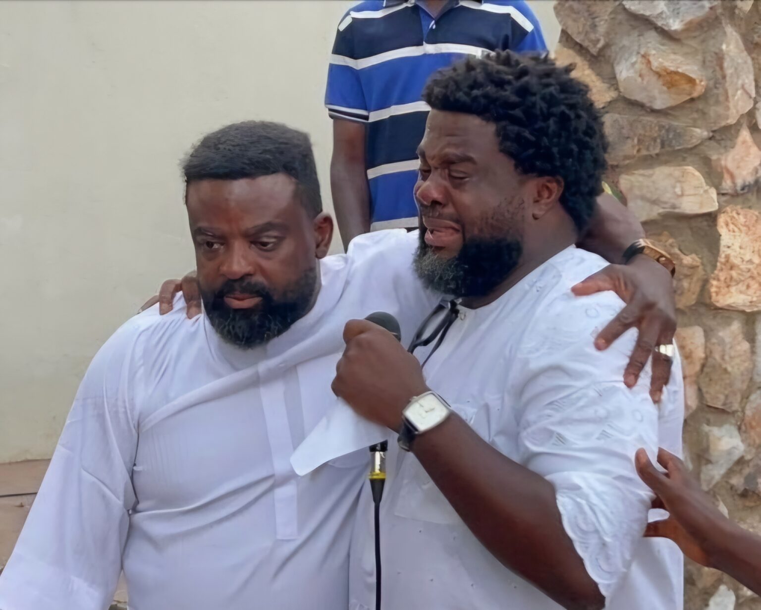 Nollywood Actors Kunle Afolayan, Aremu Reconcile, End Age-Long Feud, As Siblings Bury Mother ...